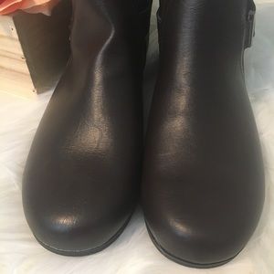 Basic Editions | Shoes | Nwob Basic Editions Womans Brown Boots | Poshmark